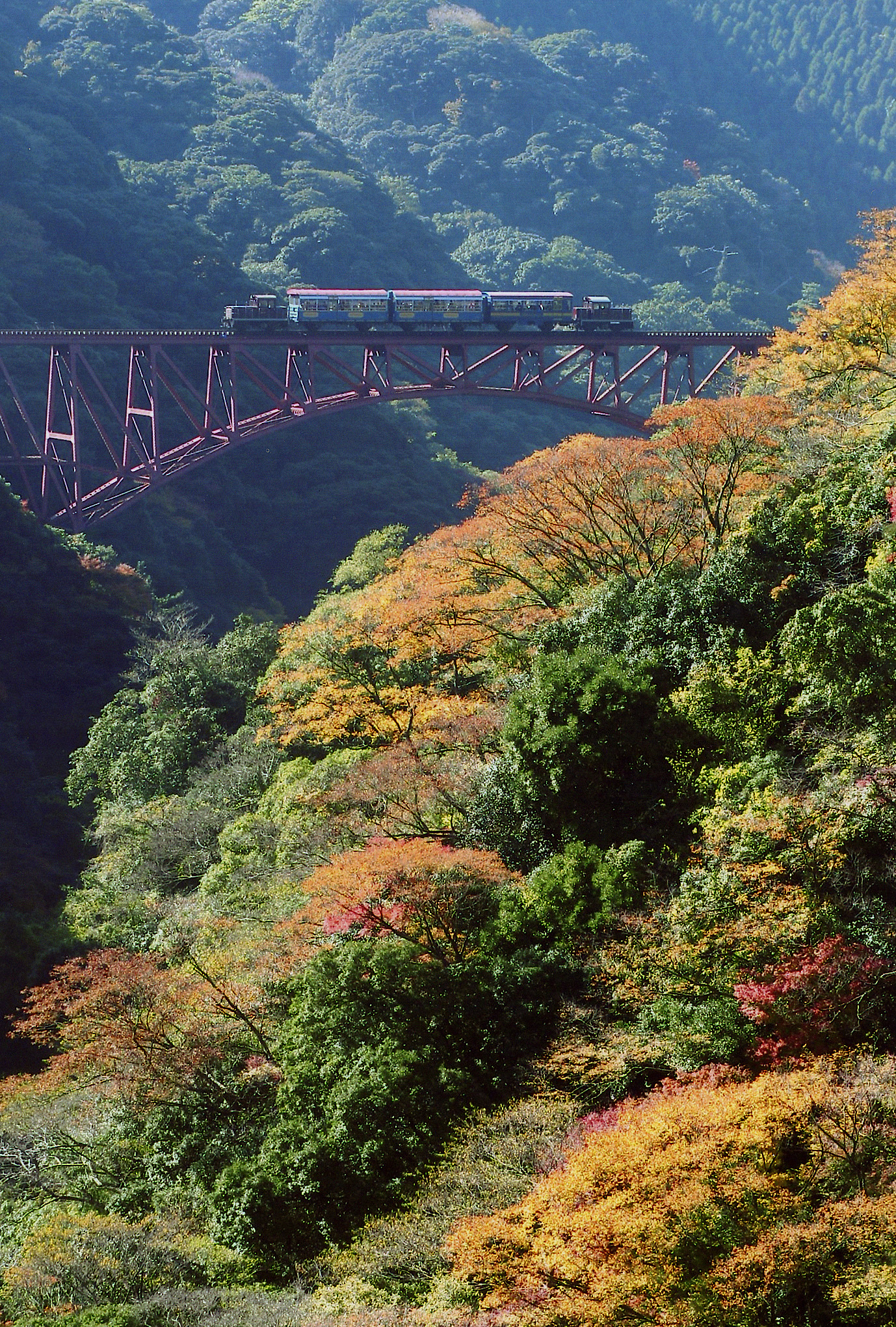 Sightseeing Train to Minami-Aso: The Tracks of the Minami-Aso Railway ...